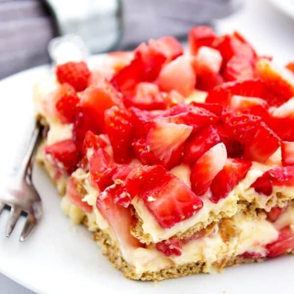 No-Bake Strawberry Cheesecake Ice Box Cake - Dash of Sanity