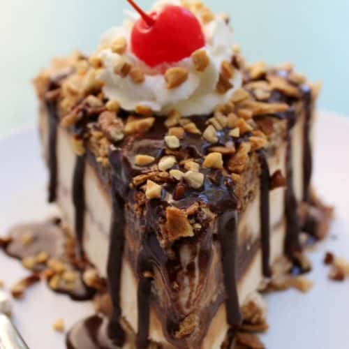 Waffle Cone Sundae Ice Cream Cake Dash Of Sanity