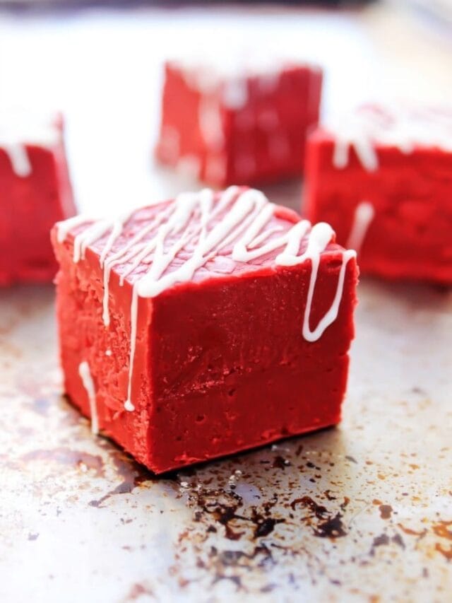 Easy Red Velvet Fudge - Dash of Sanity